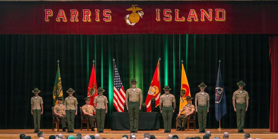 Homeland Security: ICE Won’t Arrest Non-US Citizens at Marine ...