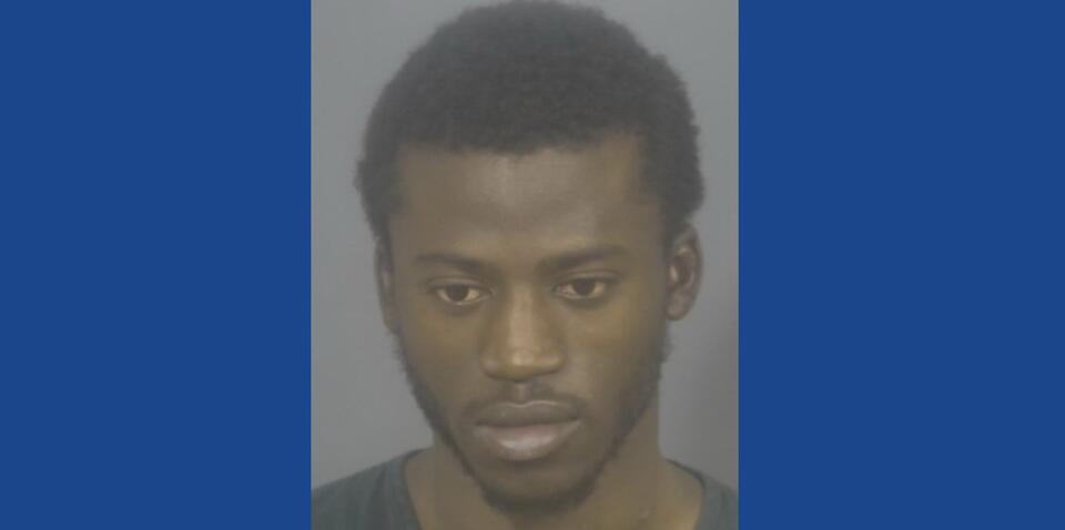 Police searching for wanted fugitive in Indiana - NewsBreak