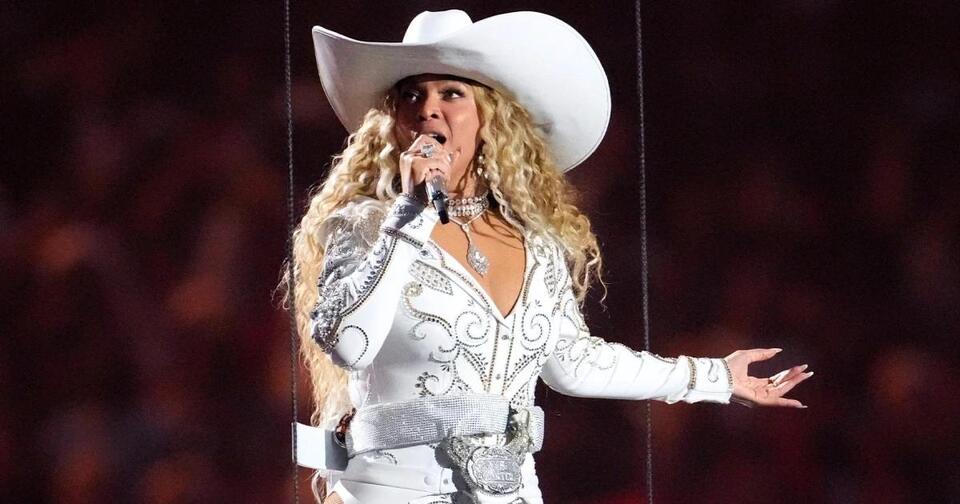See highlights of Beyoncé’s 'Cowboy Carter' NFL halftime show - NewsBreak