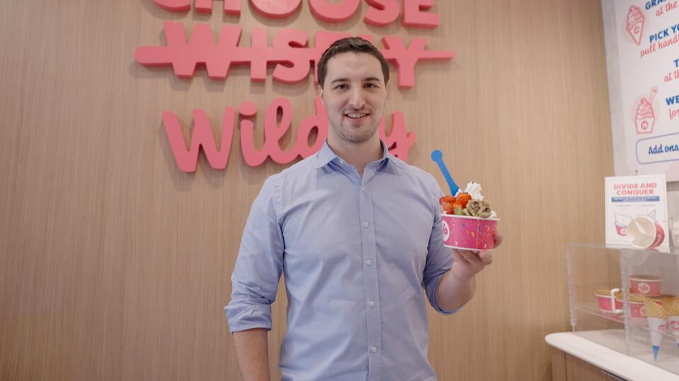 He bought a frozen yogurt shop at 23 with no experience—now he's the ...