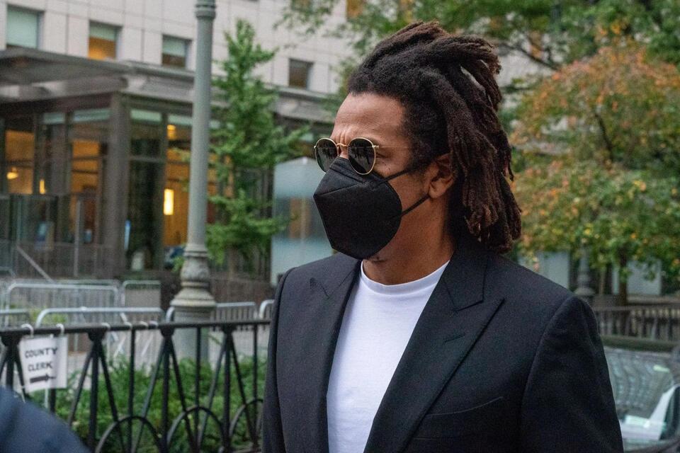Accuser files an amended lawsuit backtracking on Beyoncé and Jay-Z ...
