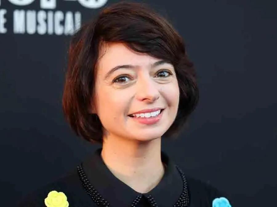 Kate Micucci, Star Of Big Bang Theory And Garfunkel & Oates, Reveals ...
