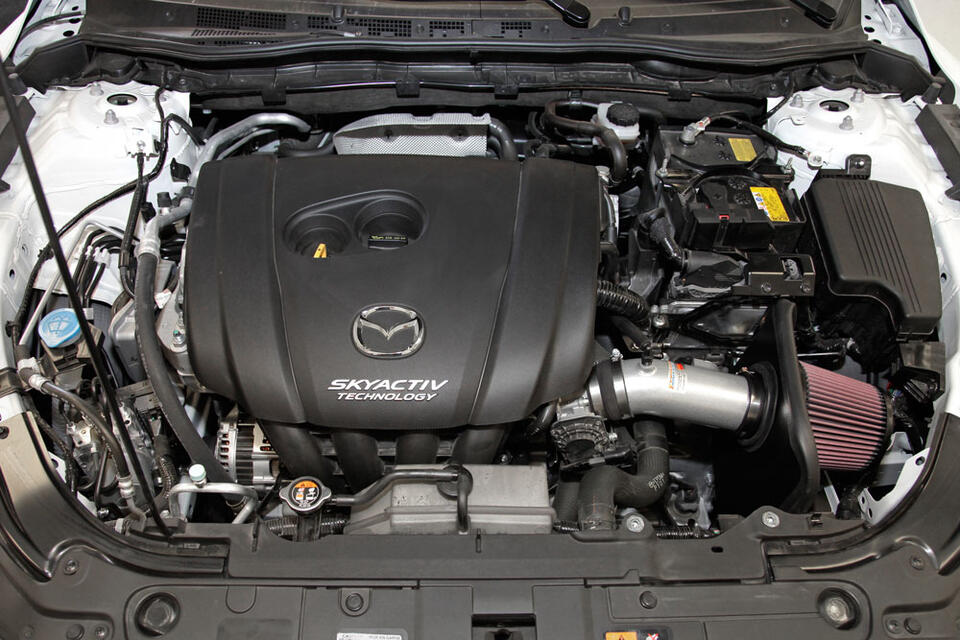 5 Small Car Engines That Run Like Big Ones and 5 That Can’t Keep Up ...