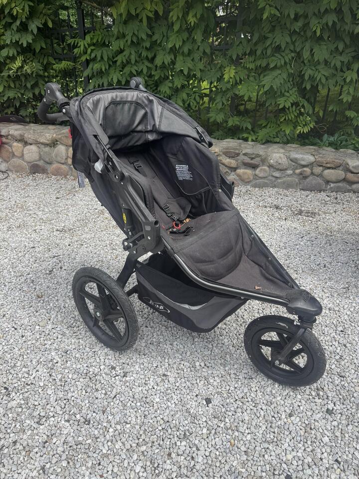 🎁 Freebies Up for Grabs in Norwalk — Stroller, Sofa & More - NewsBreak