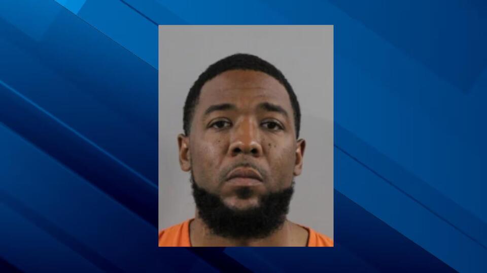 ‘I got a lot to lose:’ Texts released after former teacher arrested for ...