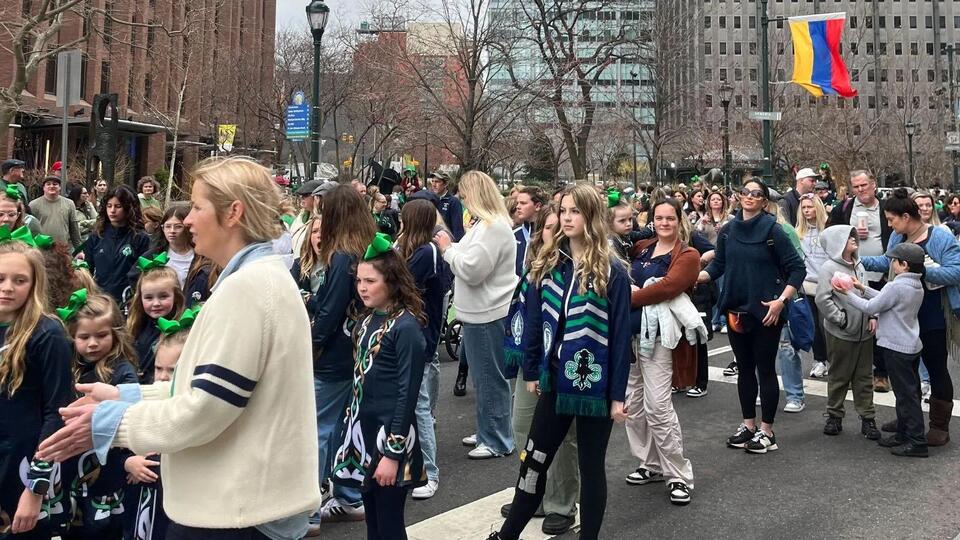 Thousands gather for Philadelphia’s 2025 St. Patrick’s Day parade ...