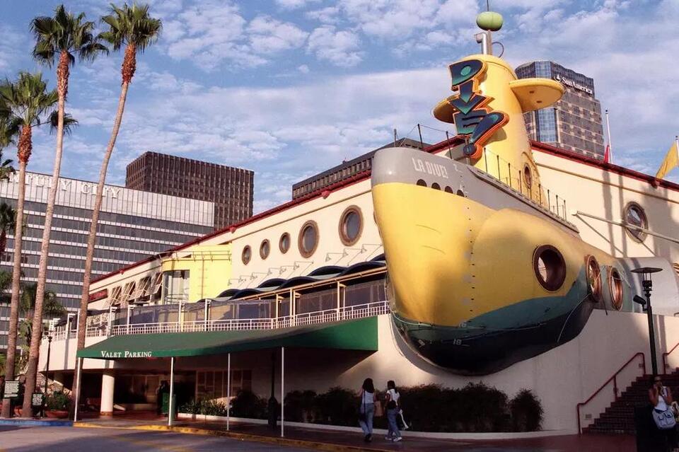 26 Once-Beloved American Chain Restaurants That Closed Their Doors ...