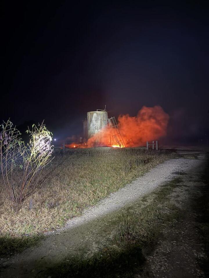 BRENHAM AND BURTON FIRE DEPARTMENT BATTLE OIL TANKER FIRE - NewsBreak