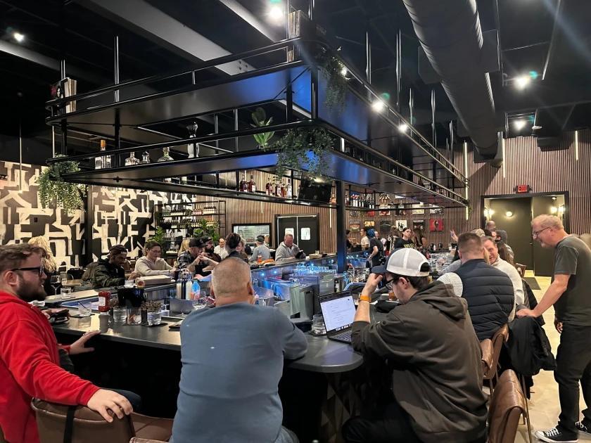 REVIEW: Crowd gives Lehigh Valley's new music-themed restaurant an ...