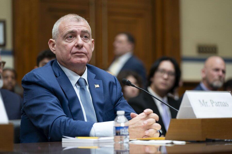 At House impeachment inquiry hearing, key witness Lev Parnas blasts Republicans for pushing ...