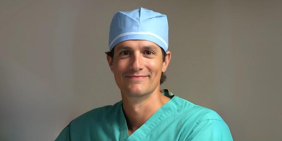 How Minimally Invasive Techniques are Enhancing Neurosurgery: A Look at ...