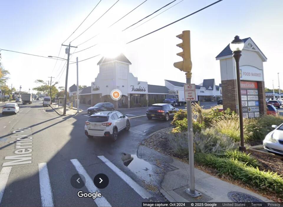 70-Year-Old Man Found Dead In Merrick Commons Parking Lot: Homicide ...