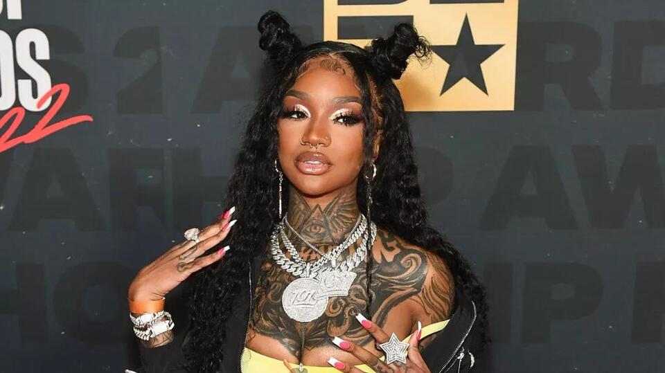 Texas Rapper Enchanting Reportedly Passes Away At 26 - NewsBreak