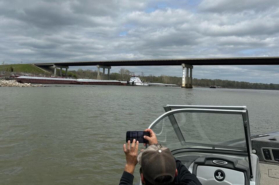 Barge hits bridge in Oklahoma just days after Baltimore tragedy - NewsBreak