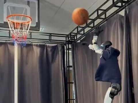 This humanoid robot plays basketball like a pro with unprecedented ...