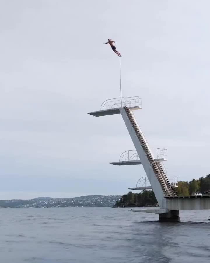 That noise when they hit the water emillybekk IG andersrox IG UNREEL ...