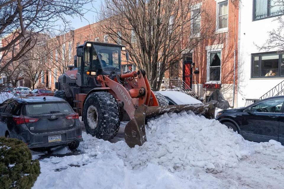 Days after the biggest snowstorm in a decade, many small city streets ...