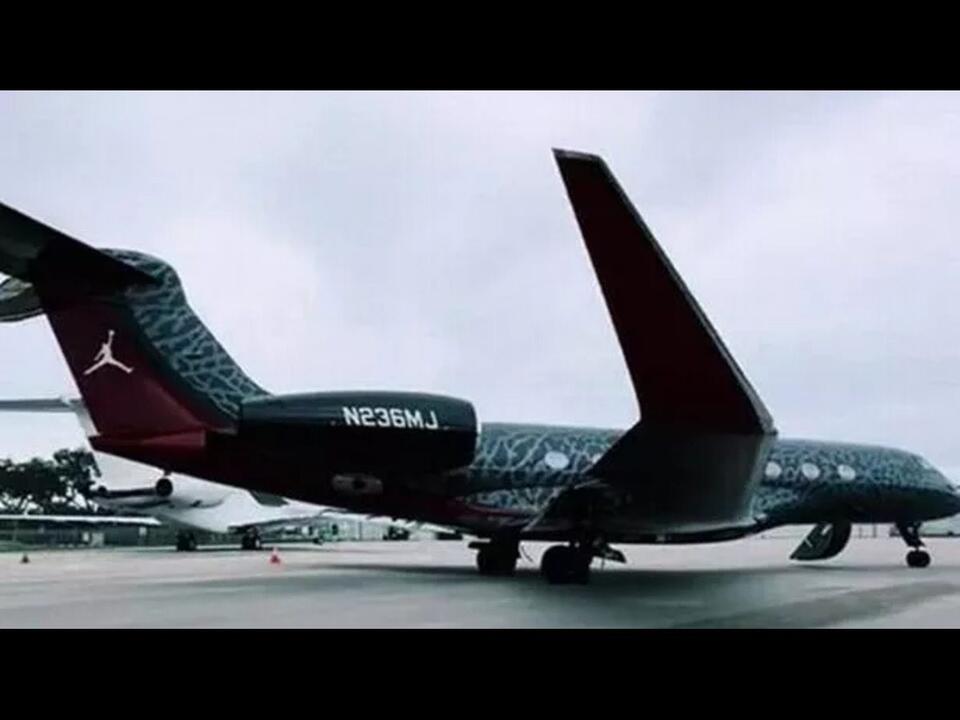 Take a tour of Michael Jordan’s new $70M private jet featuring a $500K ...