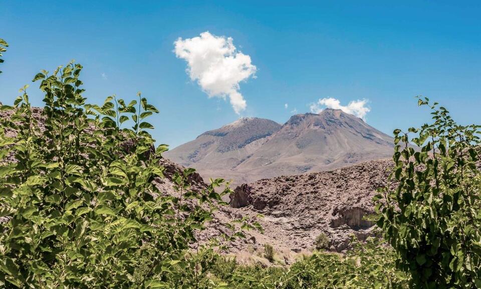 Remote volcano wakes up after 700,000 years of silence - NewsBreak
