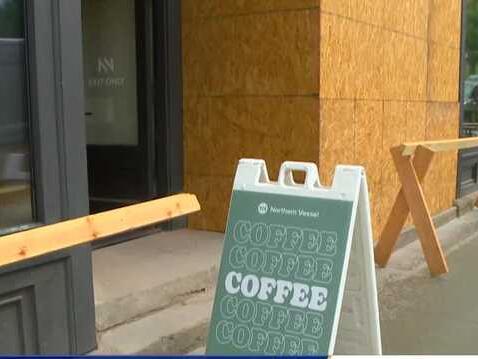 Metro coffee shop reopens after car crashes into it