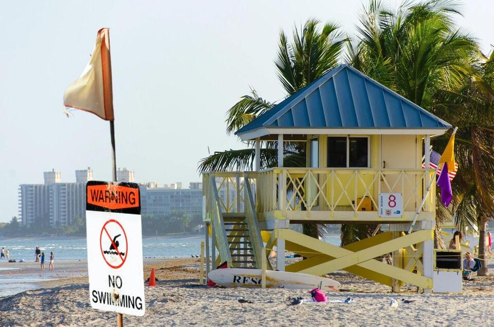 No-Swim advisory in place for Crandon Park Beach - NewsBreak