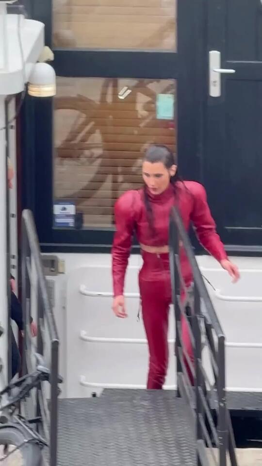 is back in action! The supermodel-turned-actress was spotted filming ...