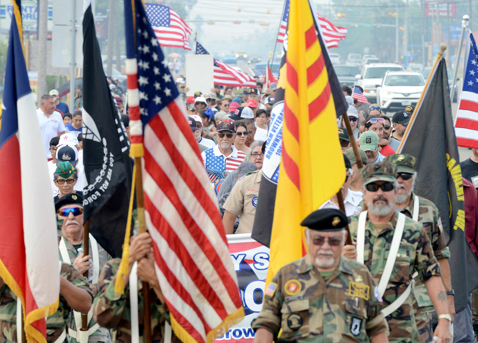 Photo Gallery: Community gathers to remember fallen soldiers on ...