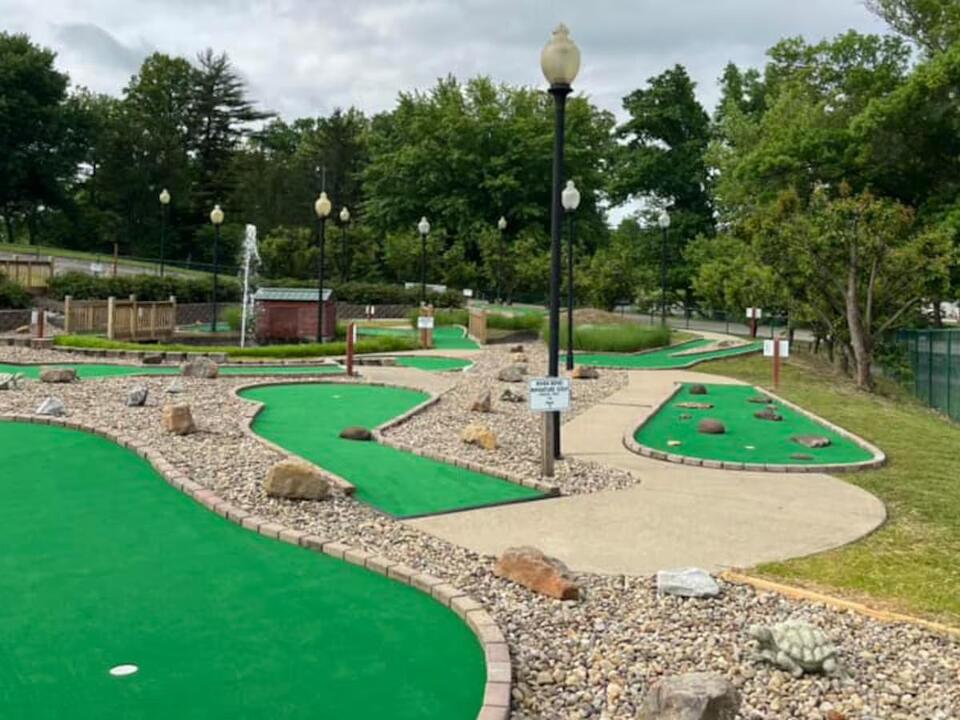 City Parks of Clarksburg to offer Glow in the Dark Mini Golf this weekend