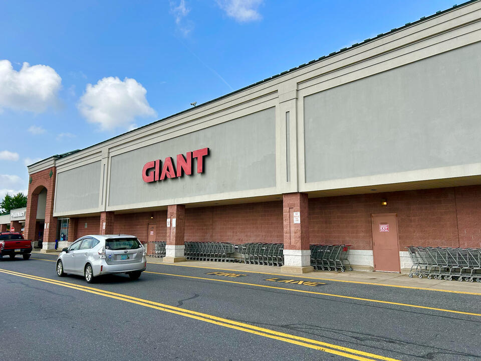 GIANT to open new store in South Mall Shopping Center Nov. 21 - NewsBreak