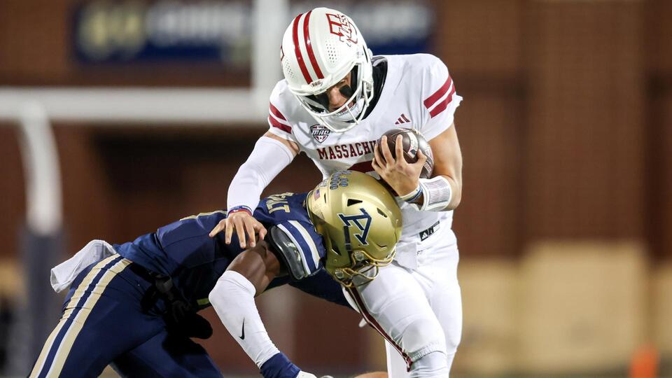 Winless college football team makes history, finishes 0-12 to close out ...