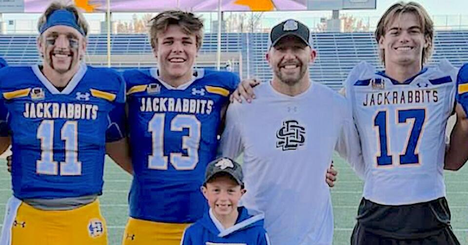 WSU set to hire Danny Freund as OC; very different Cougar offense to ...