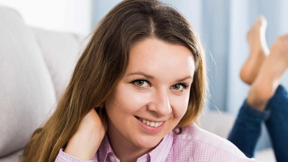 8 Personal Details Women Should Always Keep Private - NewsBreak