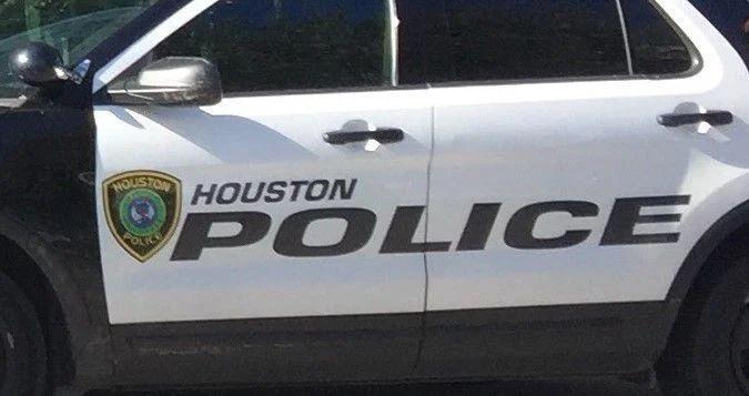 Houston police investigate fatal crash involving high-speed collision ...