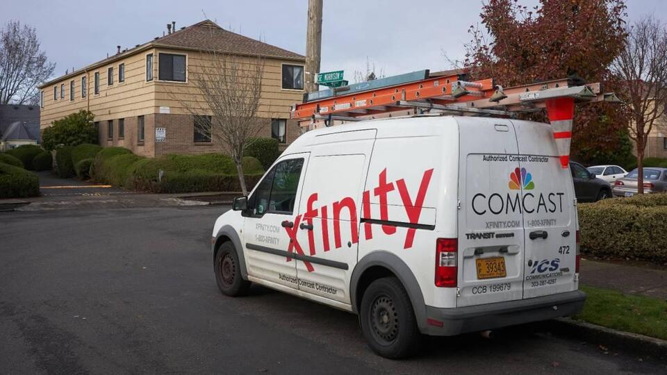 Comcast rolls out new loyalty program as customers walk away - NewsBreak