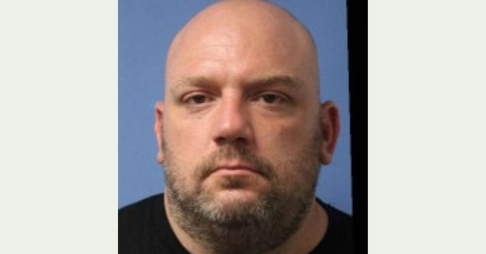 Wayne County issues alert for suspect wanted on outstanding warrants ...