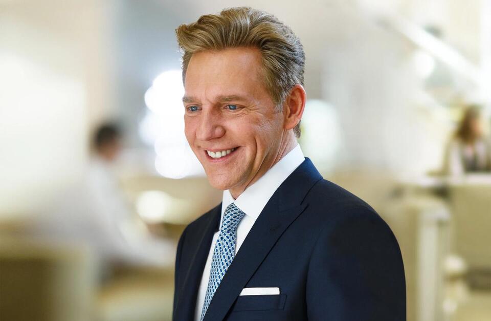 David Miscavige Net Worth: Power, Controversy, and the Wealth of ...