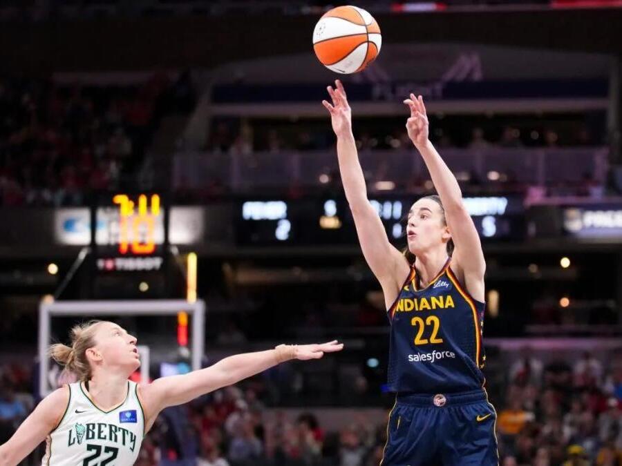 Fever vs. Sky odds, time, spread: 2024 WNBA picks, Caitlin Clark predictions for June 1 from ...