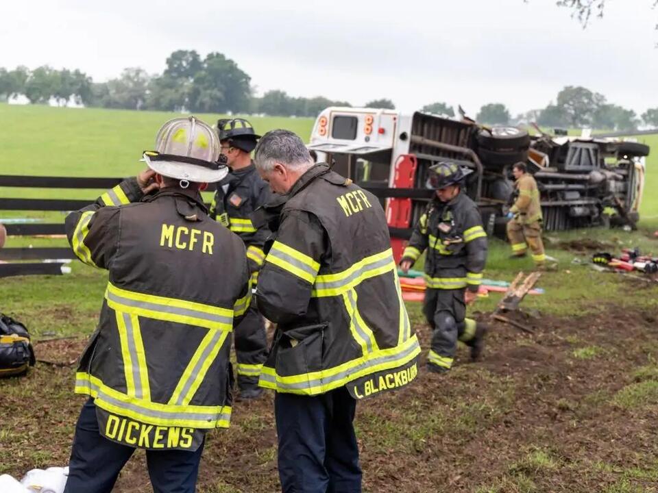 Pickup truck driver involved in fatal bus crash charged with eight ... Pickup truck driver involved in fatal bus crash charged with eight ...