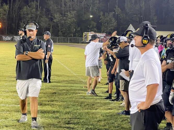 Fayetteville and B.B. Comer opened their 2024 football seasons last ...