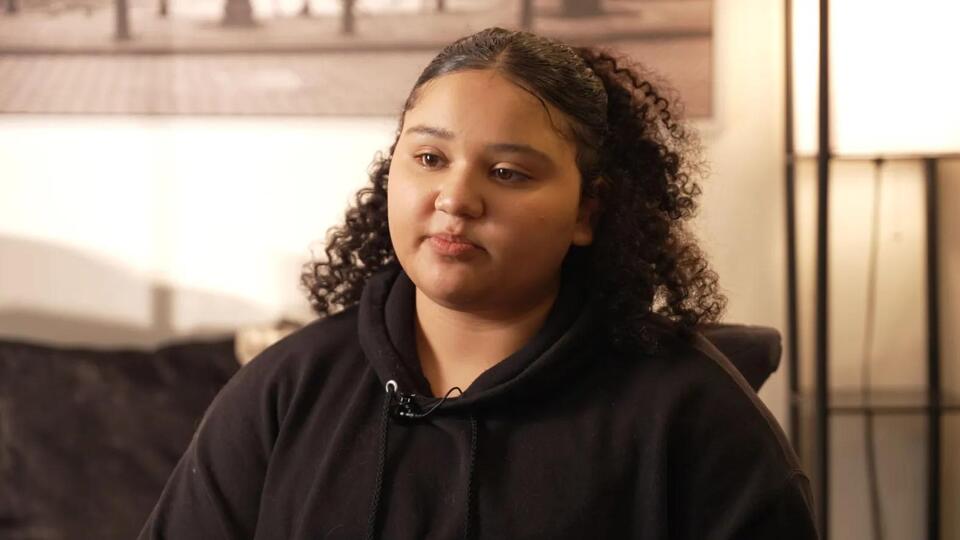 Mom questions police investigation after truck's side-view mirror hits ...