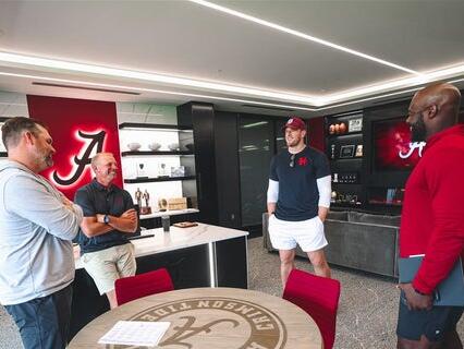 Before, after photos of Nick Saban's office at Alabama renovated for ...