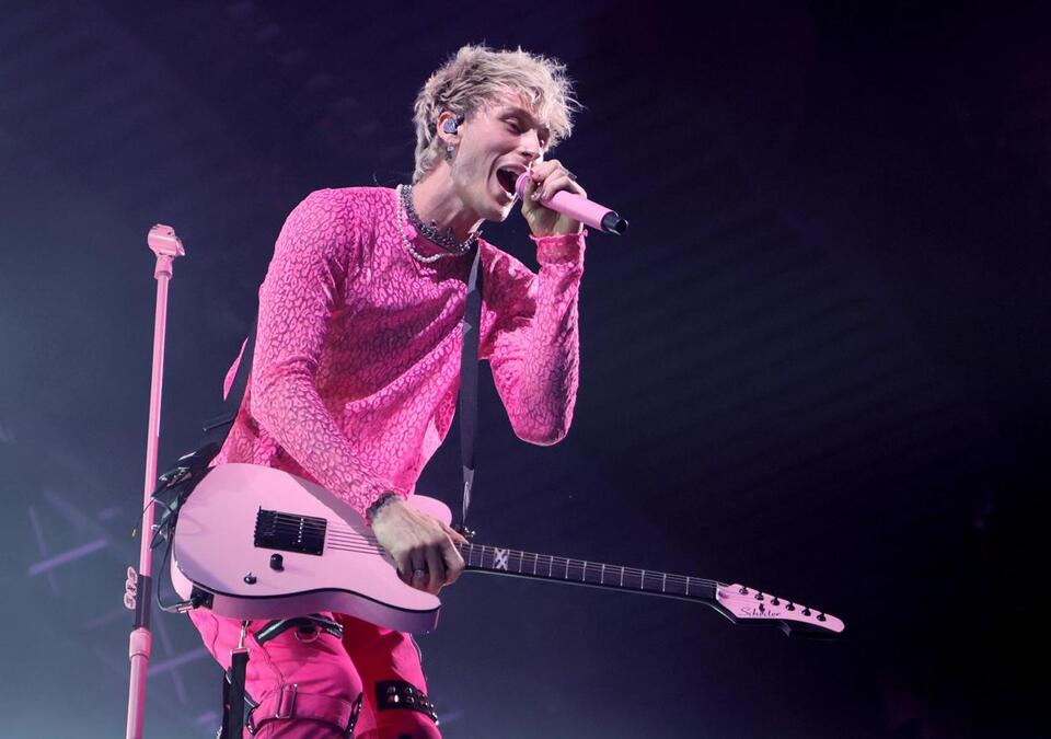 Minnesota Gets a Big Summer Night With MGK and Wiz Khalifa - NewsBreak