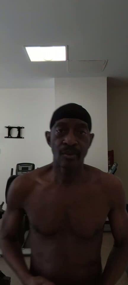 Dan M Black Male Bottom Flexing in the gym . Need Athletic, Muscular or ...