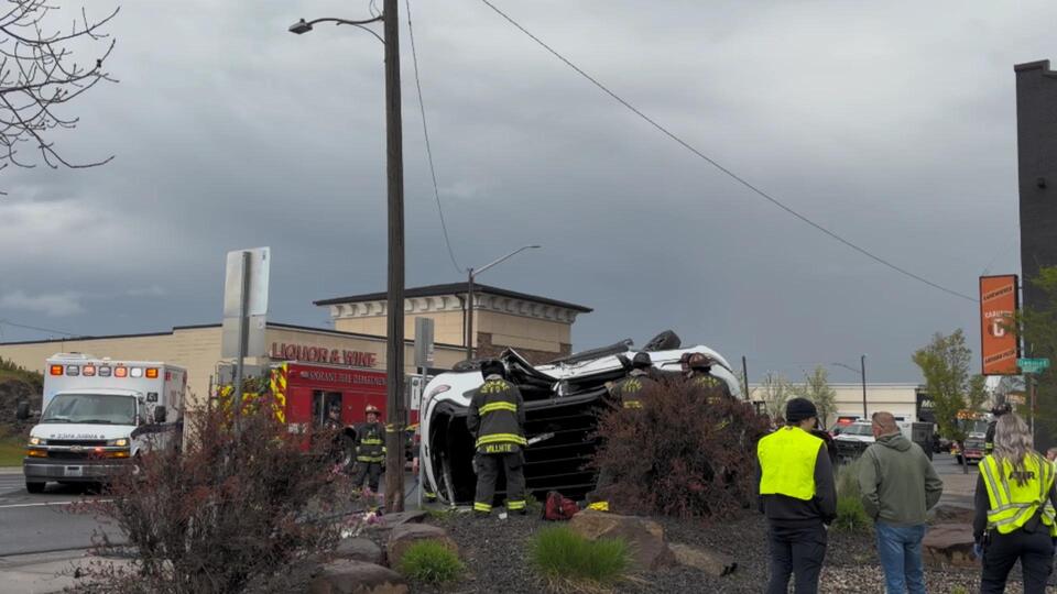 Three injured in two-car crash on Division Street in Spokane, lanes ...