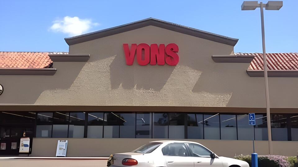 120-Year-Old Supermarket Chain Closing Escondido Location, 65 Jobs ...