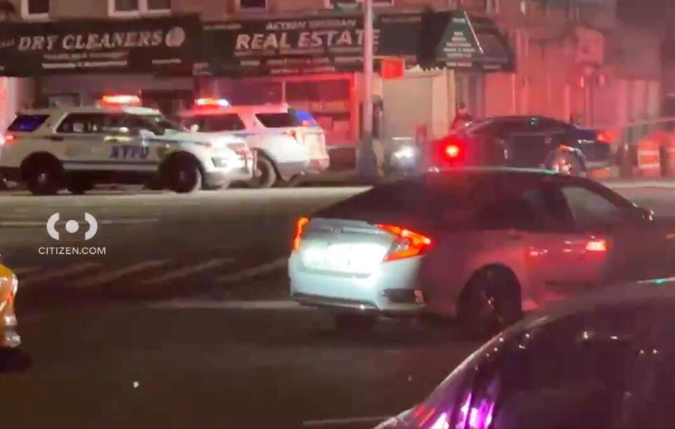 Man shot multiple times on Queens street dies at hospital - NewsBreak