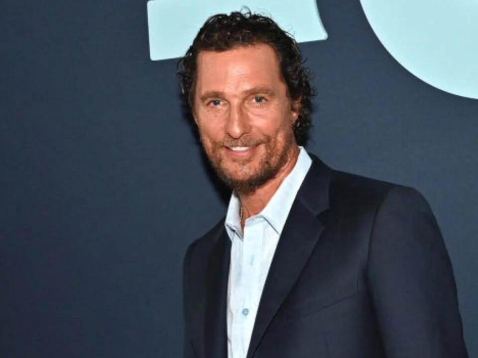 Matthew McConaughey Playing The Conga Drums At A Luke Combs Concert ...