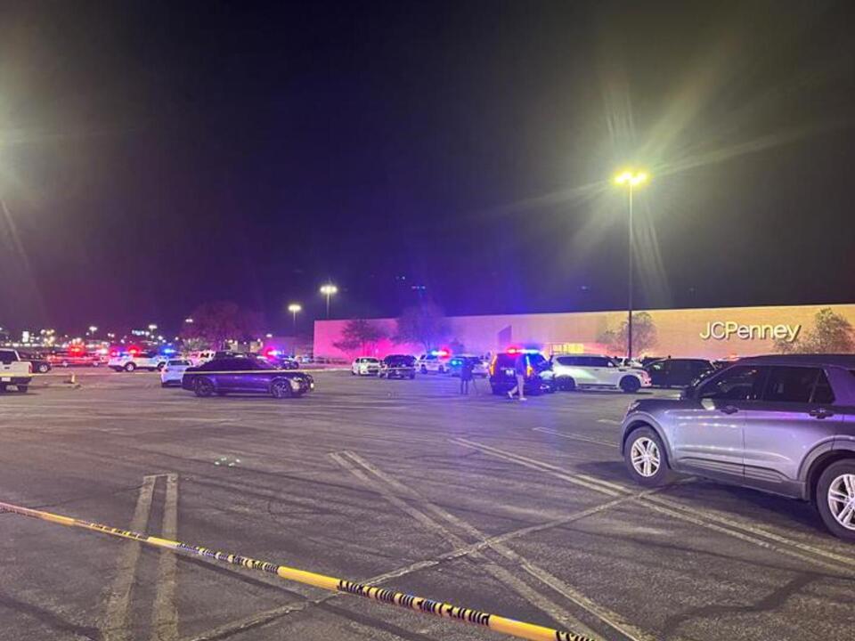 Police At Killeen Mall After Chase Ends In Crash