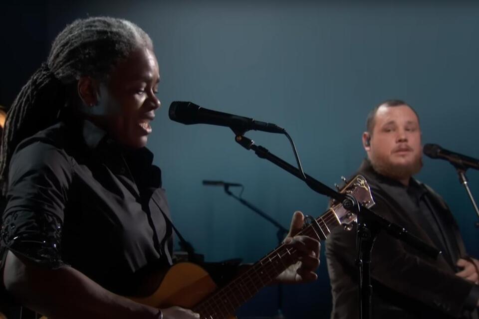 Luke Combs Says Tracy Chapman Duet At The Grammys Was One Of His “Top ...
