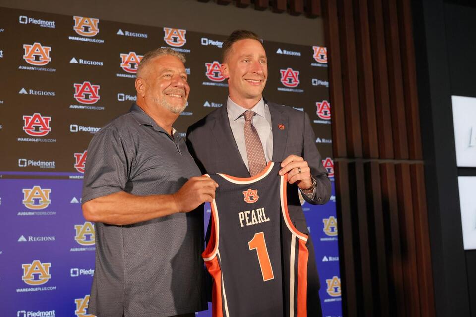 Steven Pearl shares emotional message to father Bruce Pearl at ...
